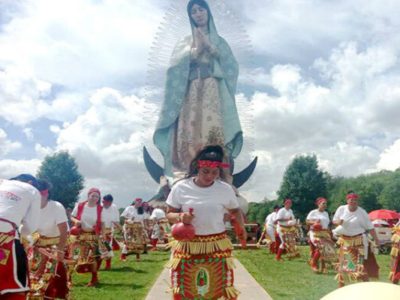Una de las estatuas más altas de la Virgen de Guadalupe esta en Ohio ...