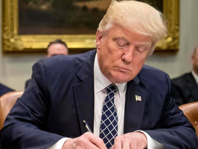 ¿Qué es una orden ejecutiva? La herramienta de Trump para reformar al gobierno – Conexión Migrante